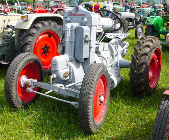 Bilder von Oldtimer Traktoren
